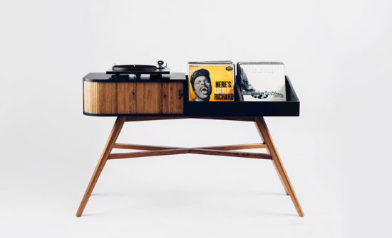 Vinyl Table - mmminimal