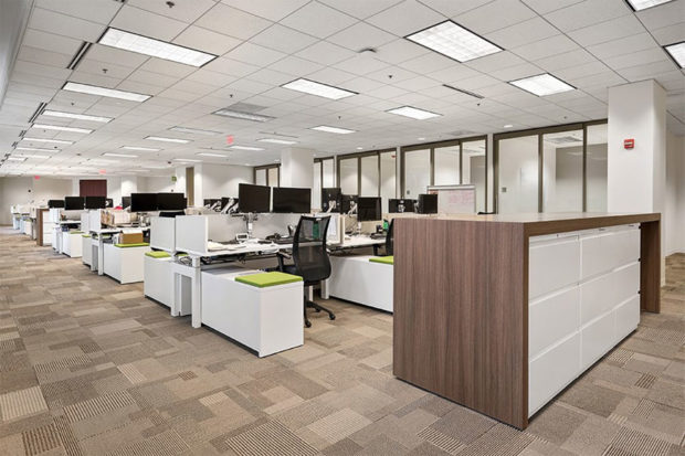 Ergonomic and Humanized Office Space - mmminimal